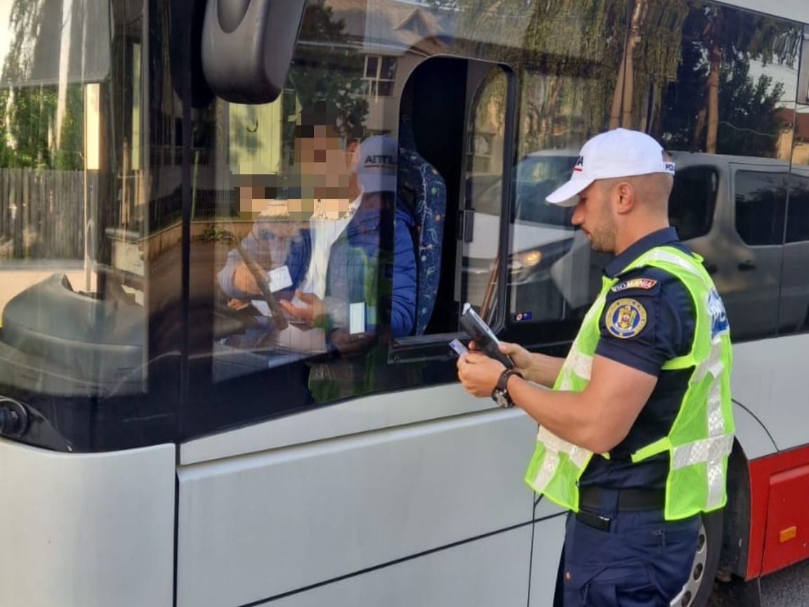 Șofer prins băut la volanul unui autobuz școlar - Educatie Privata